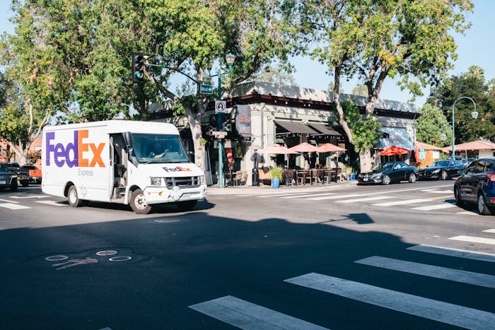 Night Delivery Hours: How Late Do FedEx, UPS, and DHL Deliver?