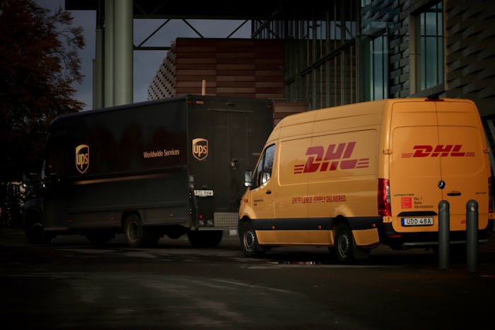 Night Delivery Hours: How Late Do FedEx, UPS, and DHL Deliver?